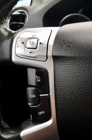 Sarkans Ford S-Max 2007 Rīga, ar dzinēja tilpumu 2.00 L un nobraukumu 253 tūkst. km par 2750 €, foto 13 vietnē AUTOMOTO.COM.LV