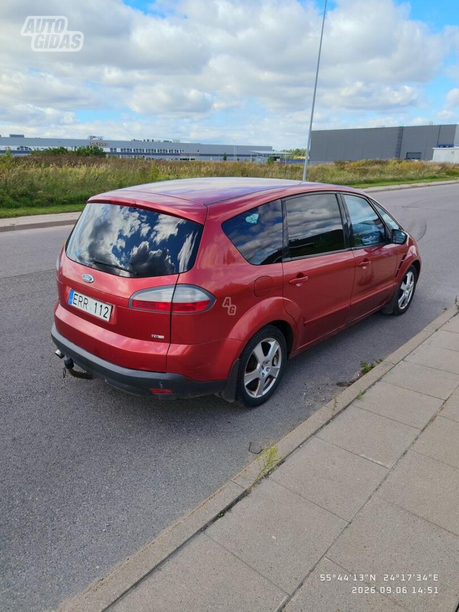 Red Ford S-Max 2007 in Panevezys, with an engine capacity of 2.00 L and mileage of 0 thousand km for 1000 €, photo 5 on AUTOMOTO.COM.LV