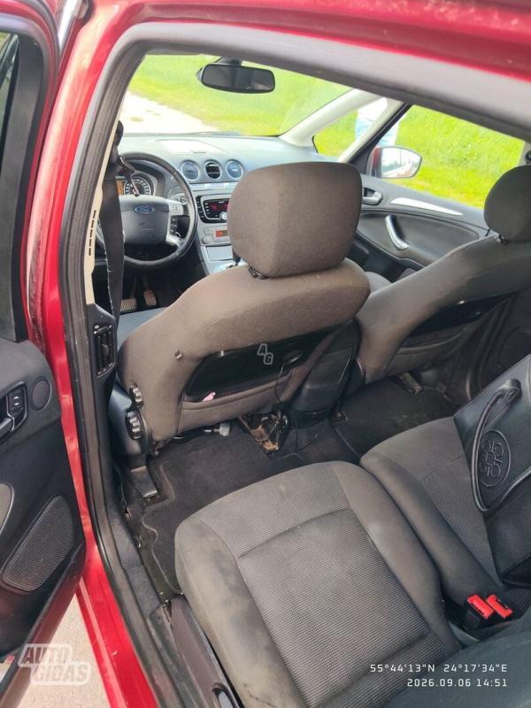 Sarkans Ford S-Max 2007 Panevēža, ar dzinēja tilpumu 2.00 L un nobraukumu 0 tūkst. km par 1000 €, foto 7 vietnē AUTOMOTO.COM.LV