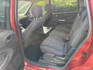 Red Ford S-Max 2007 in Klaipeda, with an engine capacity of 2.00 L and mileage of 380 thousand km for 2500 €, photo 7 on AUTOMOTO.COM.LV