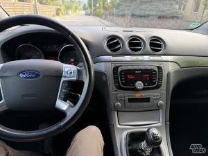 Red Ford S-Max 2007 in Klaipeda, with an engine capacity of 2.00 L and mileage of 380 thousand km for 2500 €, photo 10 on AUTOMOTO.COM.LV
