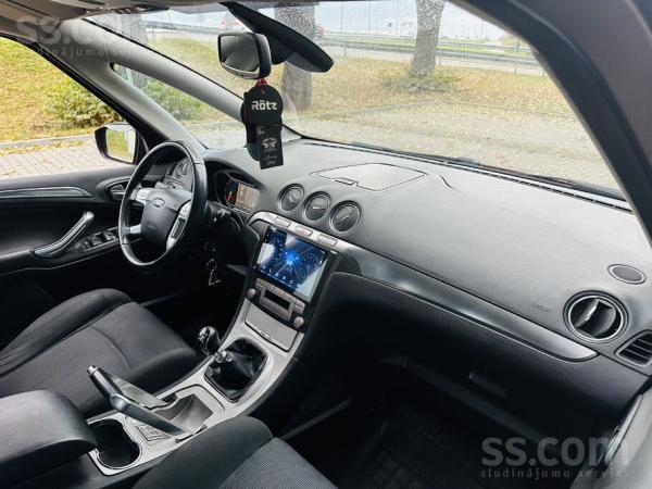 Sarkans Ford S-Max 2008 Daugavpils, ar dzinēja tilpumu 2.00 L un nobraukumu 0 tūkst. km par 4150 €, foto 11 vietnē AUTOMOTO.COM.LV