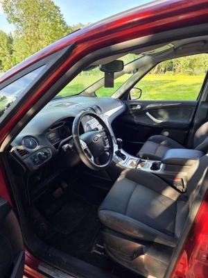 Red Ford S-Max 2008 in Vilnius, with an engine capacity of 2.00 L and mileage of 380 thousand km for 2400 €, photo 15 on AUTOMOTO.COM.LV
