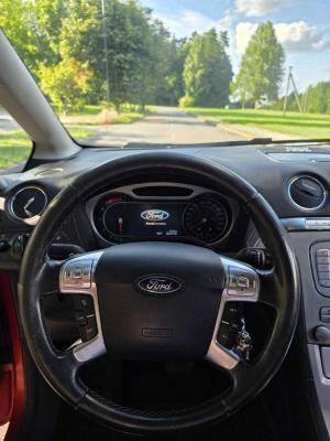 Red Ford S-Max 2008 in Vilnius, with an engine capacity of 2.00 L and mileage of 380 thousand km for 2400 €, photo 18 on AUTOMOTO.COM.LV