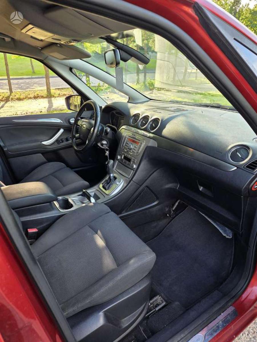Red Ford S-Max 2008 in Vilnius, with an engine capacity of 2.00 L and mileage of 380 thousand km for 2400 €, photo 23 on AUTOMOTO.COM.LV