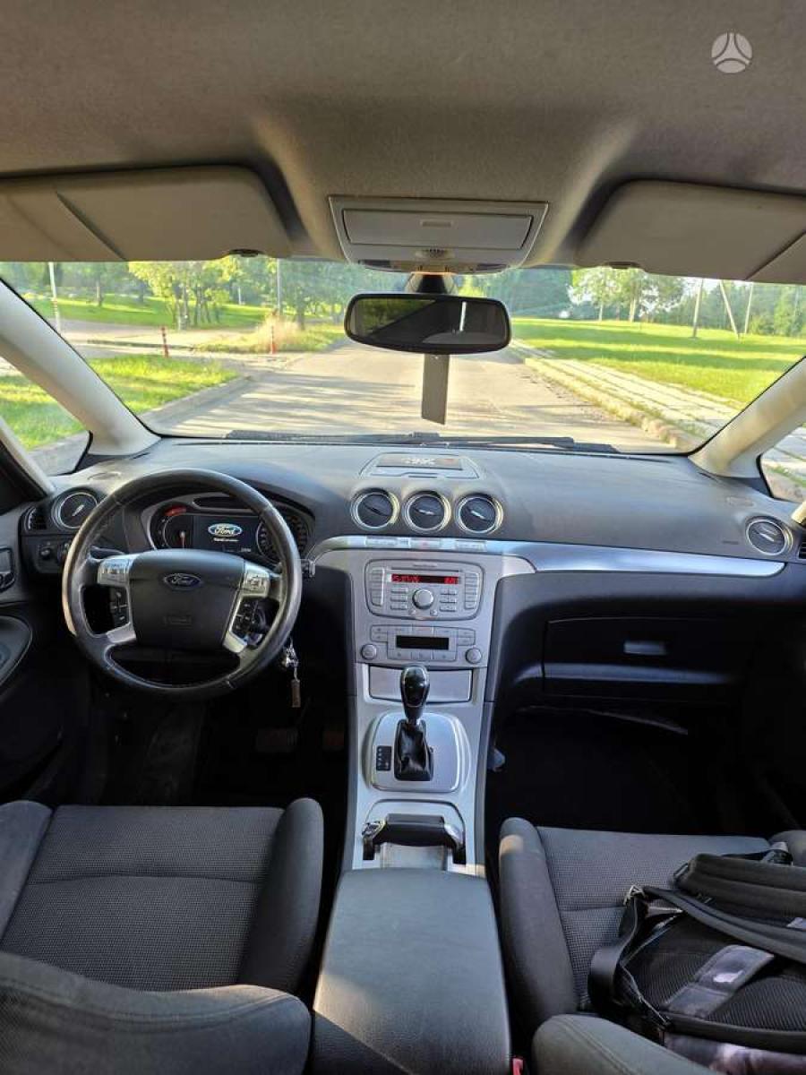 Red Ford S-Max 2008 in Vilnius, with an engine capacity of 2.00 L and mileage of 380 thousand km for 2400 €, photo 24 on AUTOMOTO.COM.LV