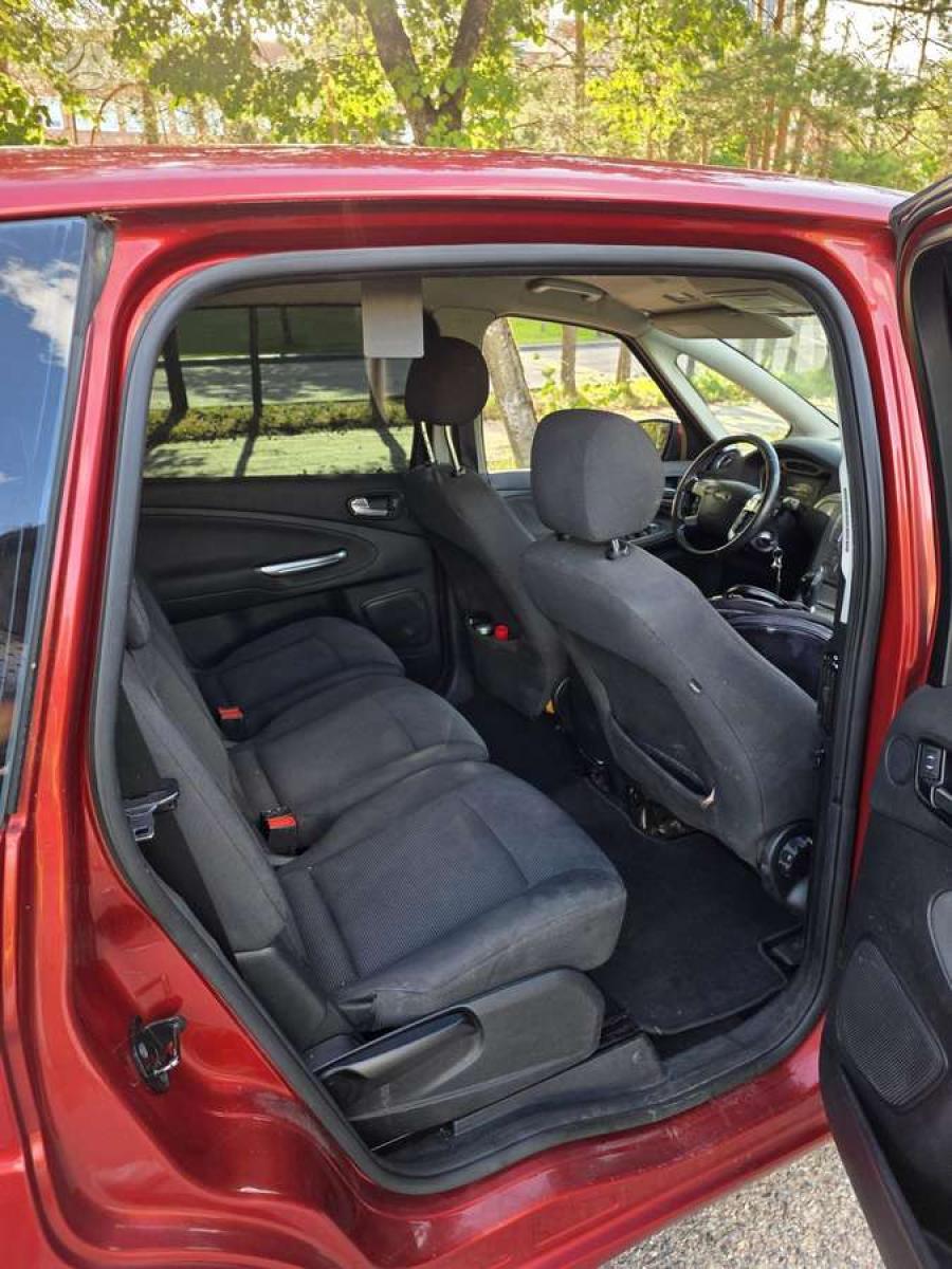 Red Ford S-Max 2008 in Vilnius, with an engine capacity of 2.00 L and mileage of 380 thousand km for 2400 €, photo 25 on AUTOMOTO.COM.LV