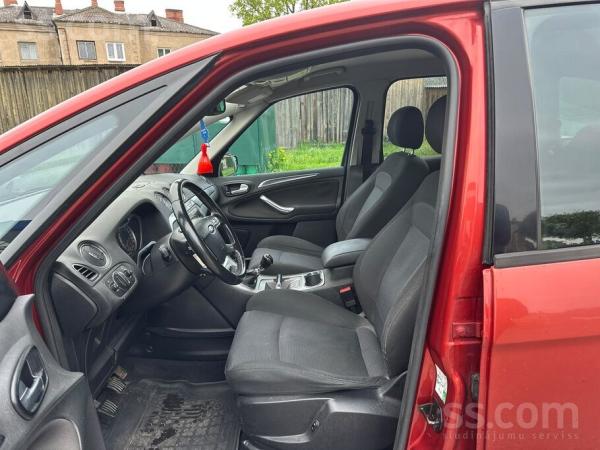 Red Ford S-Max 2008 in Daugavpils, with an engine capacity of 2.00 L and mileage of 371 thousand km for 2850 €, photo 8 on AUTOMOTO.COM.LV