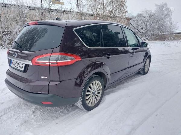 Red Ford S-Max 2011 in Radviliskis, with an engine capacity of 2.00 L and mileage of 285 thousand km for 4999 €, photo 7 on AUTOMOTO.COM.LV