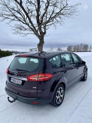 Sarkans Ford S-Max 2011 Kelmė, ar dzinēja tilpumu 2.00 L un nobraukumu 301 tūkst. km par 3550 €, foto 4 vietnē AUTOMOTO.COM.LV