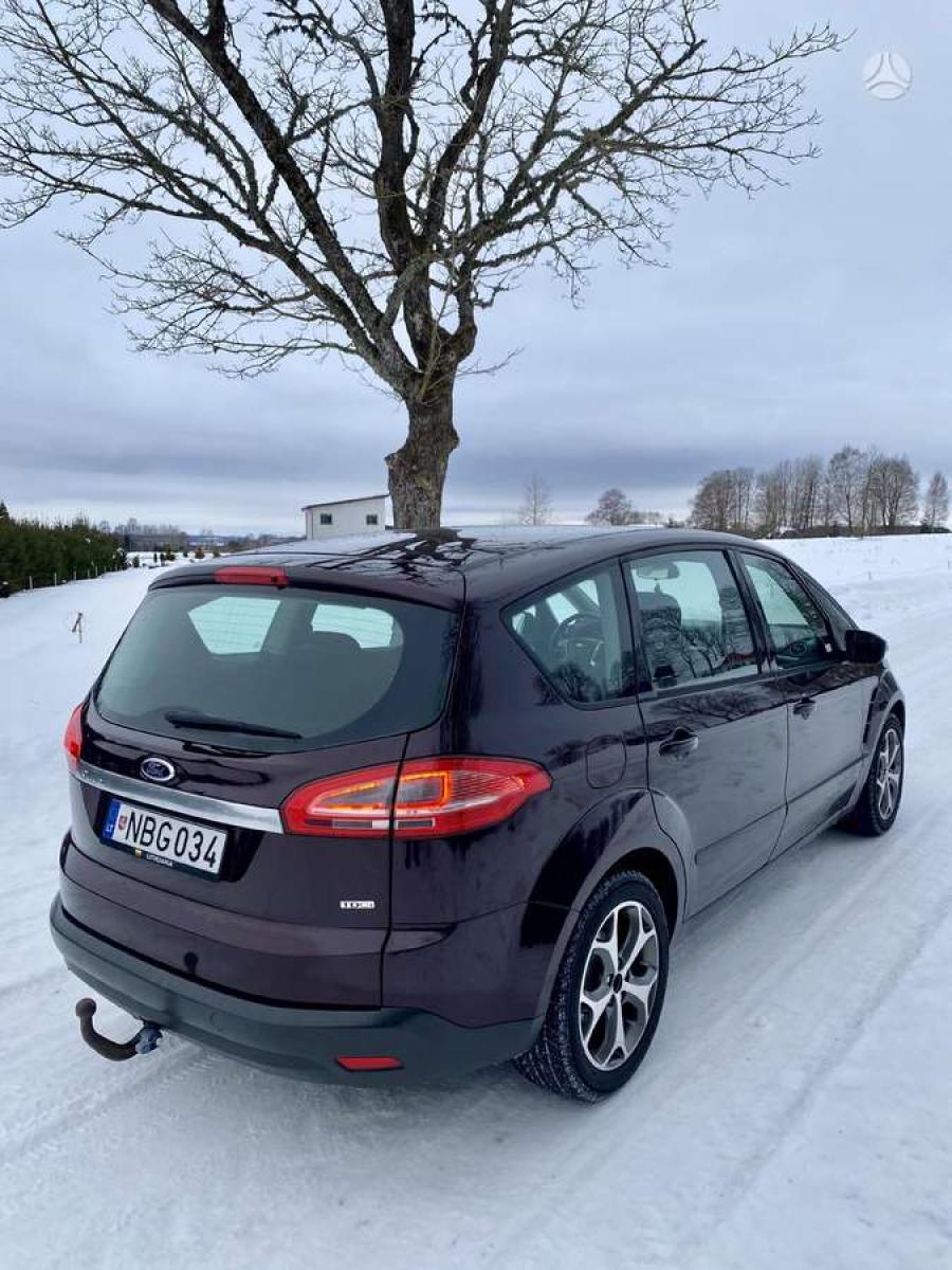 Sarkans Ford S-Max 2011 Kelmė, ar dzinēja tilpumu 2.00 L un nobraukumu 301 tūkst. km par 3550 €, foto 4 vietnē AUTOMOTO.COM.LV