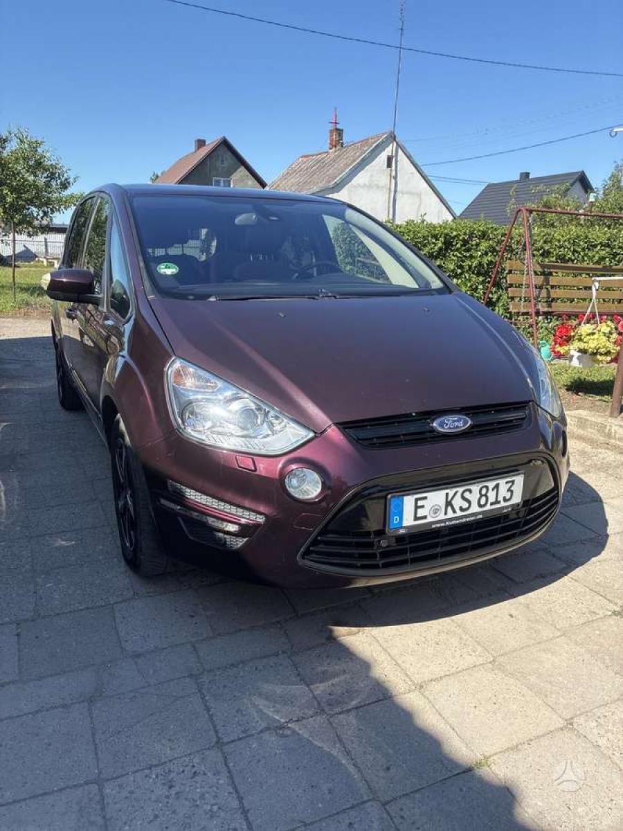 Sarkans Ford S-Max 2011 Vilkaviškis, ar dzinēja tilpumu 2.00 L un nobraukumu 293 tūkst. km par 4550 €, foto 1 vietnē AUTOMOTO.COM.LV