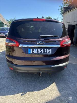Sarkans Ford S-Max 2011 Vilkaviškis, ar dzinēja tilpumu 2.00 L un nobraukumu 293 tūkst. km par 4550 €, foto 5 vietnē AUTOMOTO.COM.LV