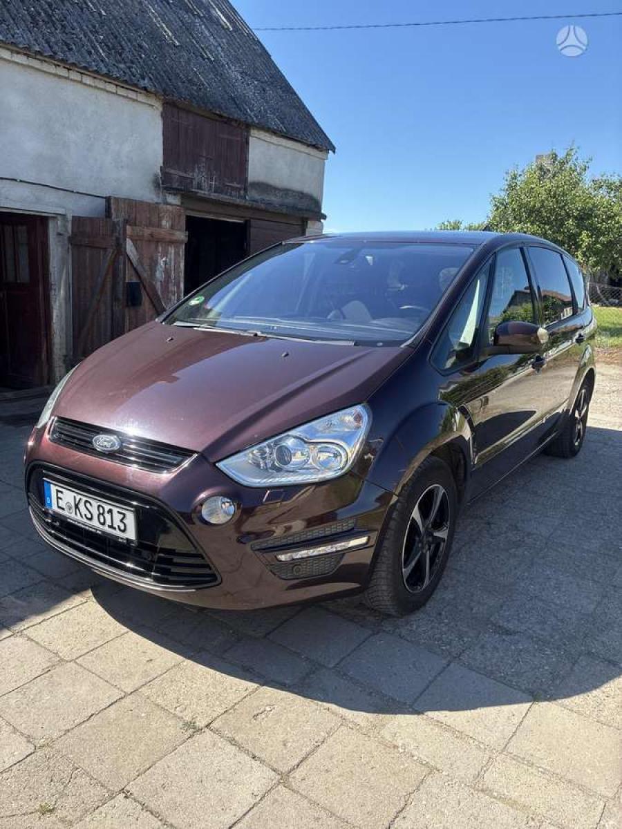 Sarkans Ford S-Max 2011 Vilkaviškis, ar dzinēja tilpumu 2.00 L un nobraukumu 293 tūkst. km par 4550 €, foto 7 vietnē AUTOMOTO.COM.LV