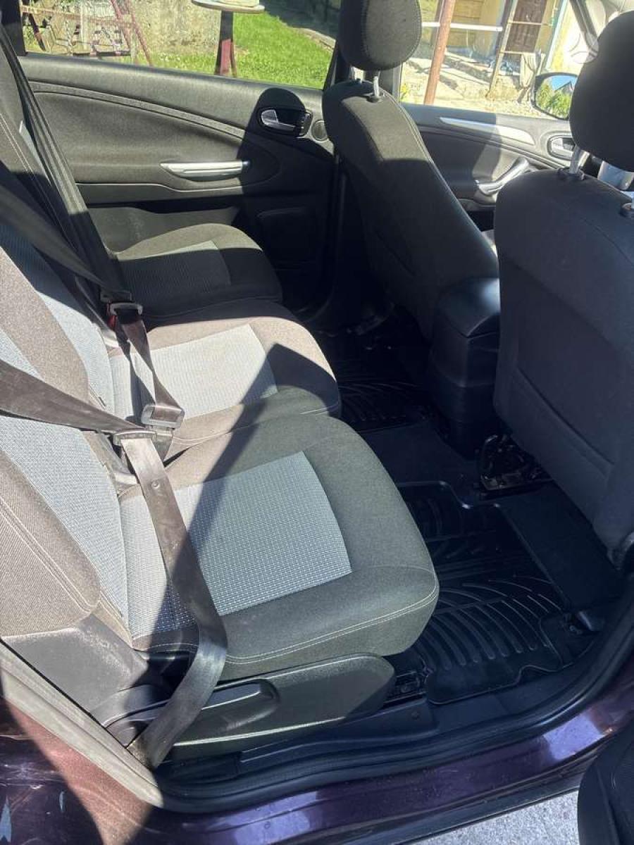 Sarkans Ford S-Max 2011 Vilkaviškis, ar dzinēja tilpumu 2.00 L un nobraukumu 293 tūkst. km par 4550 €, foto 17 vietnē AUTOMOTO.COM.LV