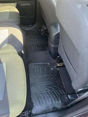 Sarkans Ford S-Max 2011 Vilkaviškis, ar dzinēja tilpumu 2.00 L un nobraukumu 293 tūkst. km par 4550 €, foto 19 vietnē AUTOMOTO.COM.LV