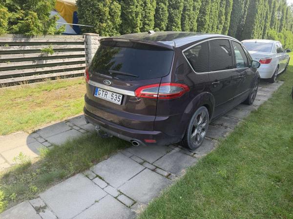 Sarkans Ford S-Max 2011 Kauņa, ar dzinēja tilpumu 2.20 L un nobraukumu 245 tūkst. km par 3500 €, foto 1 vietnē AUTOMOTO.COM.LV