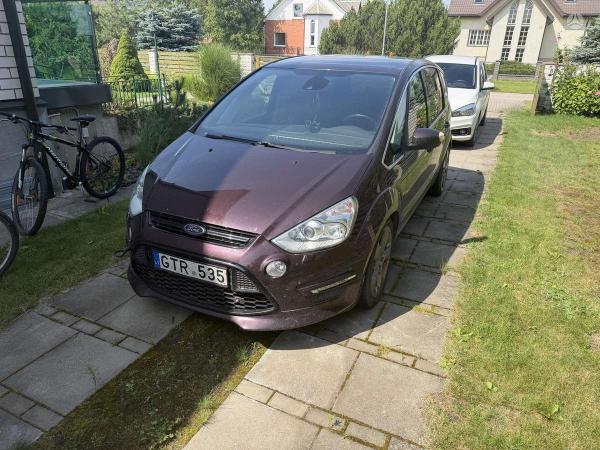 Sarkans Ford S-Max 2011 Kauņa, ar dzinēja tilpumu 2.20 L un nobraukumu 245 tūkst. km par 3500 €, foto 3 vietnē AUTOMOTO.COM.LV