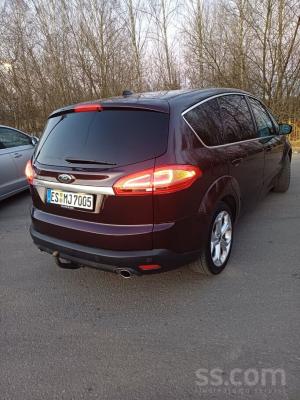 Sarkans Ford S-Max 2011 Daugavpils, ar dzinēja tilpumu 2.20 L un nobraukumu 253 tūkst. km par 6100 €, foto 3 vietnē AUTOMOTO.COM.LV
