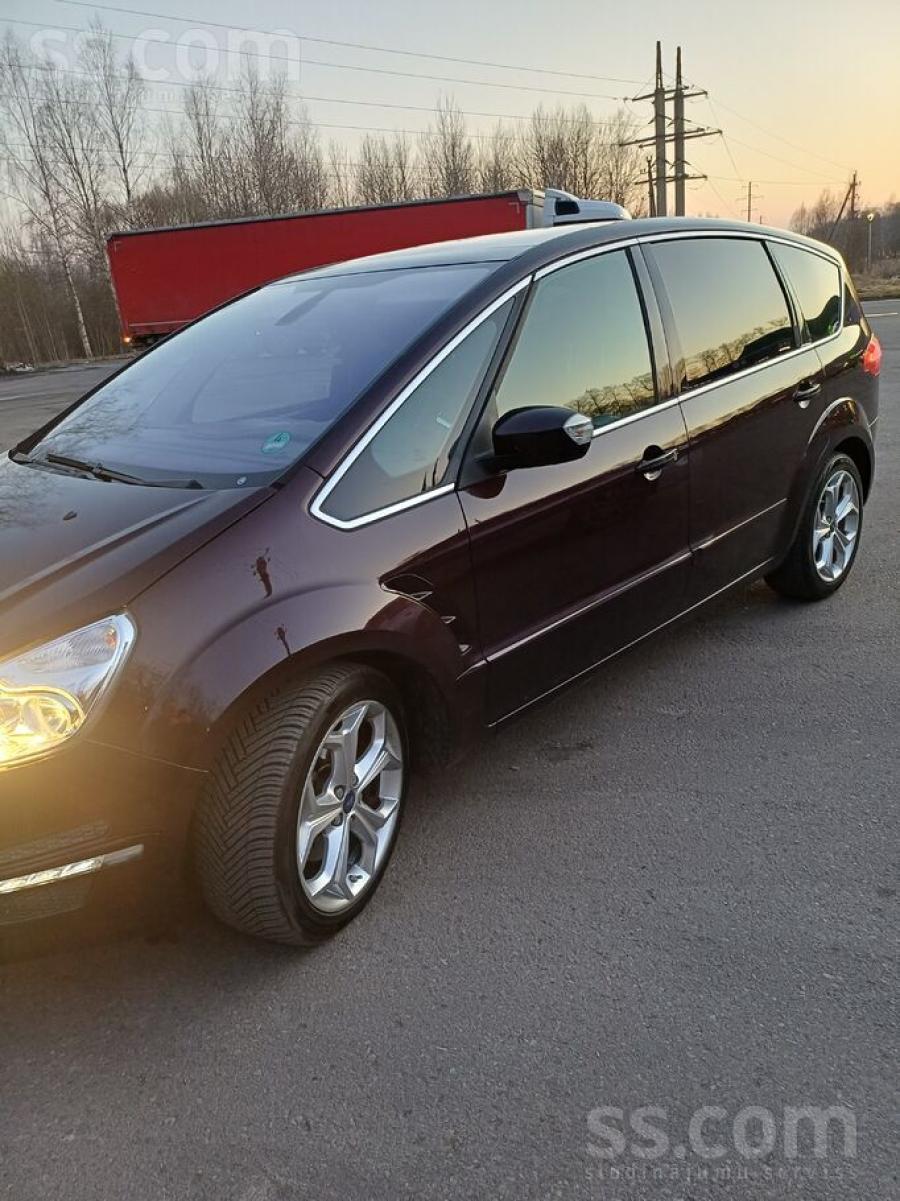 Sarkans Ford S-Max 2011 Daugavpils, ar dzinēja tilpumu 2.20 L un nobraukumu 253 tūkst. km par 6100 €, foto 5 vietnē AUTOMOTO.COM.LV