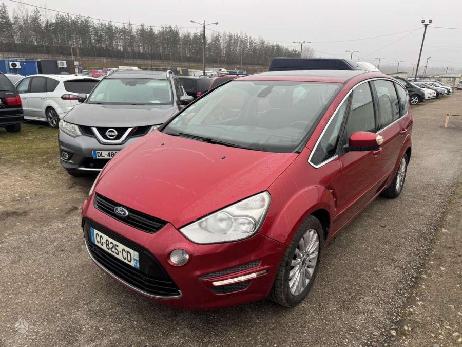 Red Ford S-Max 2012 in Vilnius, with an engine capacity of 2.00 L and mileage of 281 thousand km for 3550 €, photo 2 on AUTOMOTO.COM.LV