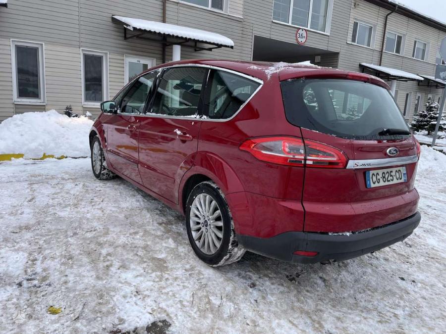 Red Ford S-Max 2012 in Vilnius, with an engine capacity of 2.00 L and mileage of 279 thousand km for 3900 €, photo 6 on AUTOMOTO.COM.LV