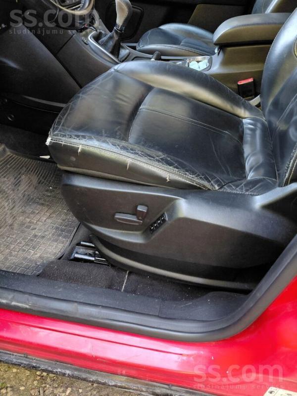Sarkans Ford S-Max 2012 Rīga, ar dzinēja tilpumu 2.00 L un nobraukumu 0 tūkst. km par 2750 €, foto 5 vietnē AUTOMOTO.COM.LV