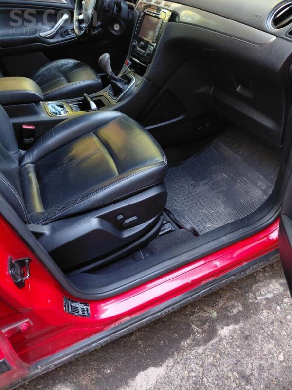 Sarkans Ford S-Max 2012 Rīga, ar dzinēja tilpumu 2.00 L un nobraukumu 0 tūkst. km par 2750 €, foto 6 vietnē AUTOMOTO.COM.LV