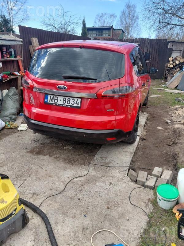 Red Ford S-Max 2012 in Riga, with an engine capacity of 2.00 L and mileage of 0 thousand km for 3150 €, photo 4 on AUTOMOTO.COM.LV