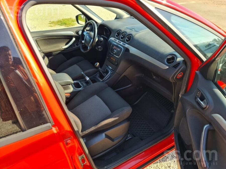 Red Ford S-Max 2012 in Riga, with an engine capacity of 2.00 L and mileage of 470 thousand km for 1750 €, photo 10 on AUTOMOTO.COM.LV