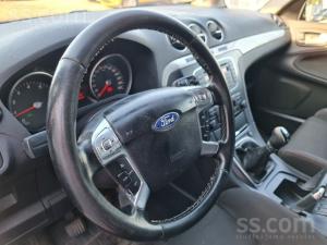 Red Ford S-Max 2012 in Riga, with an engine capacity of 2.00 L and mileage of 470 thousand km for 1750 €, photo 18 on AUTOMOTO.COM.LV