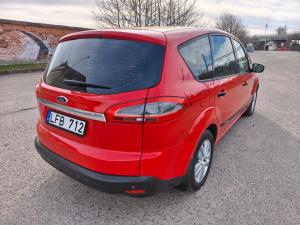 Red Ford S-Max 2013 in Siauliai, with an engine capacity of 2.00 L and mileage of 257 thousand km for 3950 €, photo 5 on AUTOMOTO.COM.LV