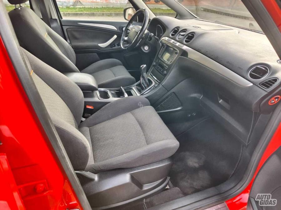 Red Ford S-Max 2013 in Siauliai, with an engine capacity of 2.00 L and mileage of 257 thousand km for 3950 €, photo 15 on AUTOMOTO.COM.LV