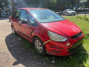 Red Ford S-Max 2013 in Kaunas, with an engine capacity of 2.00 L and mileage of 280 thousand km for 1700 €, photo 4 on AUTOMOTO.COM.LV