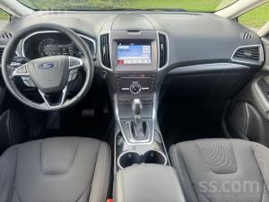 Sarkans Ford S-Max 2016 Ogre, ar dzinēja tilpumu 2.00 L un nobraukumu 262 tūkst. km par 9550 €, foto 13 vietnē AUTOMOTO.COM.LV