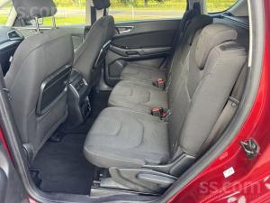 Sarkans Ford S-Max 2016 Ogre, ar dzinēja tilpumu 2.00 L un nobraukumu 262 tūkst. km par 9550 €, foto 18 vietnē AUTOMOTO.COM.LV