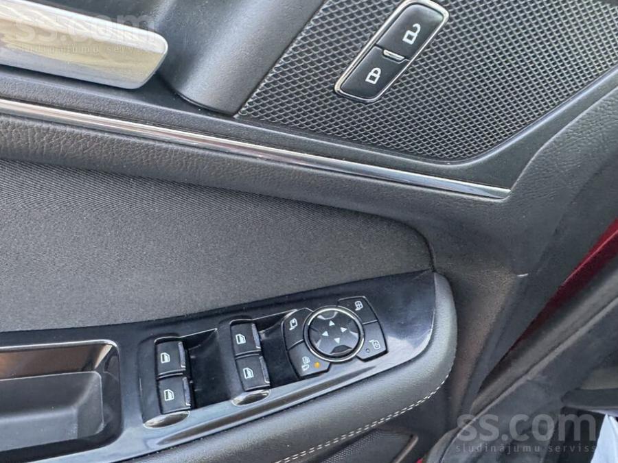 Sarkans Ford S-Max 2016 Ogre, ar dzinēja tilpumu 2.00 L un nobraukumu 262 tūkst. km par 9550 €, foto 30 vietnē AUTOMOTO.COM.LV