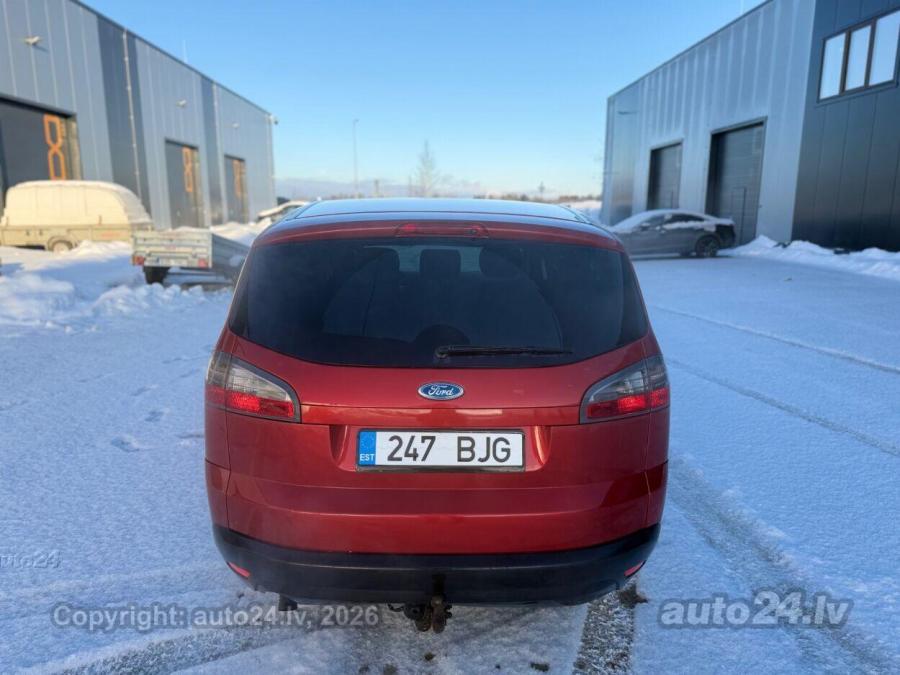 Sarkans Ford S-Max 2007 Tallina, ar dzinēja tilpumu 1.80 L un nobraukumu 275 tūkst. km par 2700 €, foto 4 vietnē AUTOMOTO.COM.LV