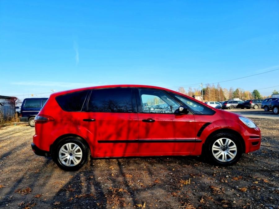 Red Ford S-Max 2012 in Riga, with an engine capacity of 2.00 L and mileage of 465 thousand km for 2990 €, photo 8 on AUTOMOTO.COM.LV
