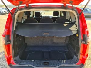 Red Ford S-Max 2012 in Riga, with an engine capacity of 2.00 L and mileage of 465 thousand km for 2990 €, photo 18 on AUTOMOTO.COM.LV