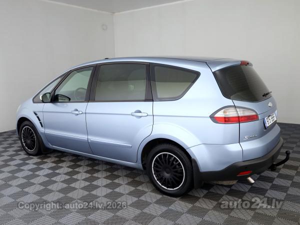 Ford S-Max 2008 in Tallinn, with an engine capacity of 2.00 L and mileage of 313 thousand km for 1299 €, photo 5 on AUTOMOTO.COM.LV