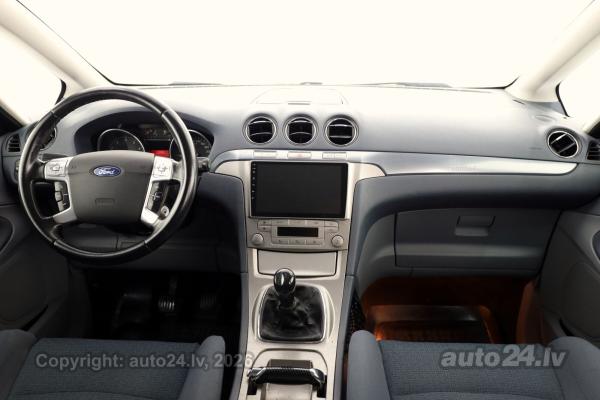 Ford S-Max 2008 in Tallinn, with an engine capacity of 2.00 L and mileage of 313 thousand km for 1299 €, photo 6 on AUTOMOTO.COM.LV