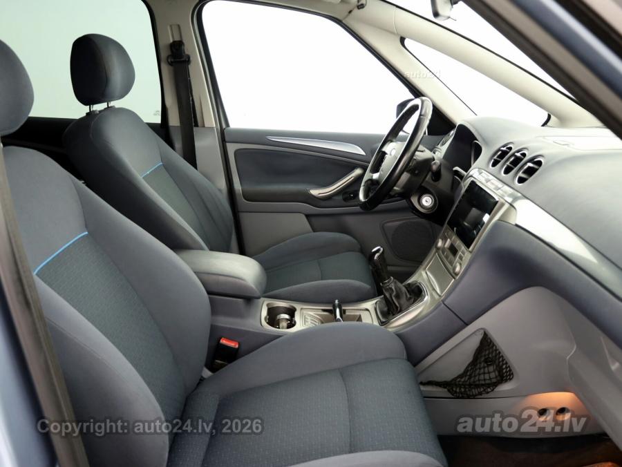 Ford S-Max 2008 in Tallinn, with an engine capacity of 2.00 L and mileage of 313 thousand km for 1299 €, photo 7 on AUTOMOTO.COM.LV