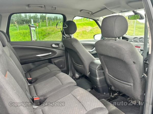 Форд С-Макс 2009 в Нарва, объемом двигателя 2.00 л и пробегом 230 тыс. км за 2200 €, фото 5 на AUTOMOTO.COM.LV