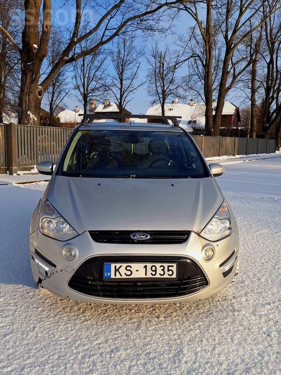 Ford S-Max 2010 in Riga, with an engine capacity of 2.00 L and mileage of 373 thousand km for 2750 €, photo 4 on AUTOMOTO.COM.LV