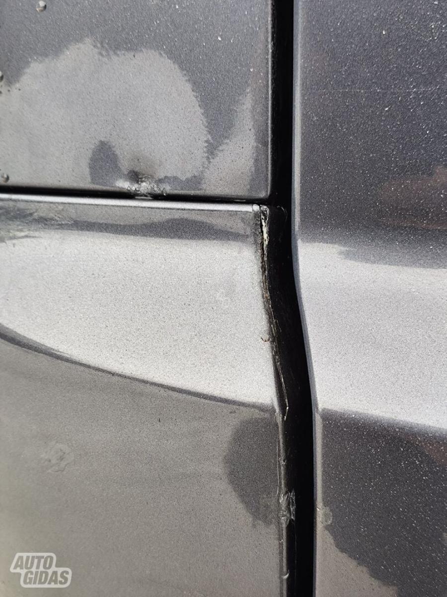 Форд С-Макс 2010 в Каунас, объемом двигателя 20.00 л и пробегом 175 тыс. км за 4700 €, фото 3 на AUTOMOTO.COM.LV