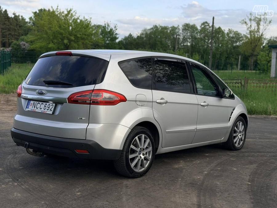 Ford S-Max 2010 in Kaunas, with an engine capacity of 2.00 L and mileage of 312 thousand km for 3900 €, photo 6 on AUTOMOTO.COM.LV