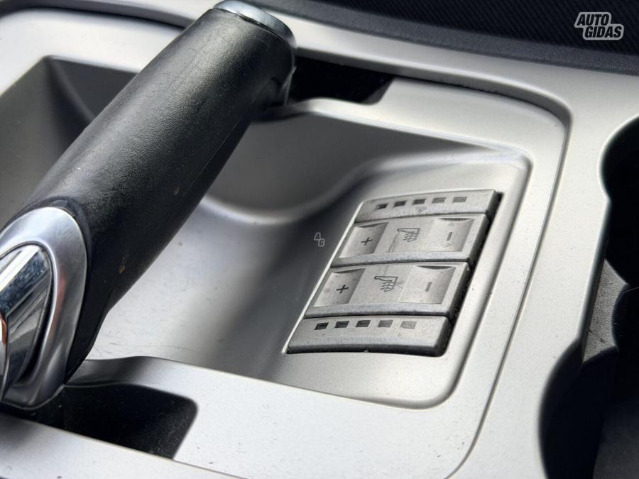 Ford S-Max 2010 Kauņa, ar dzinēja tilpumu 2.00 L un nobraukumu 312 tūkst. km par 3900 €, foto 13 vietnē AUTOMOTO.COM.LV