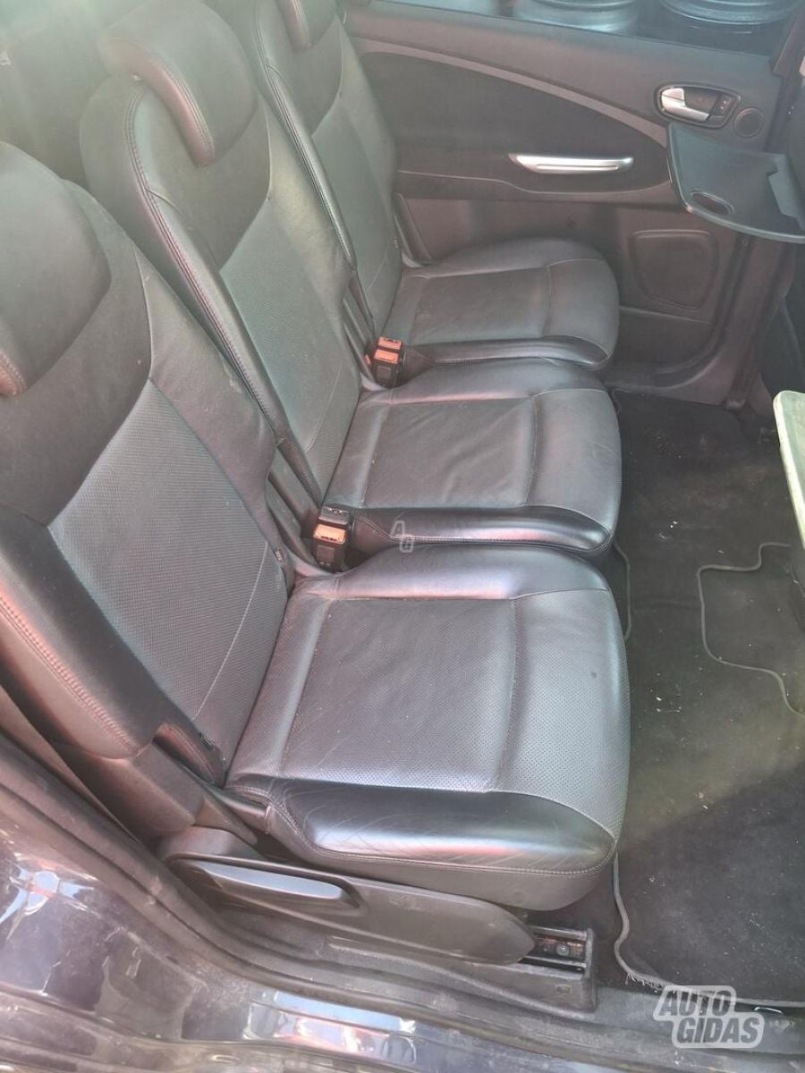 Ford S-Max 2012 Kauņa, ar dzinēja tilpumu 2.00 L un nobraukumu 280 tūkst. km par 1300 €, foto 4 vietnē AUTOMOTO.COM.LV