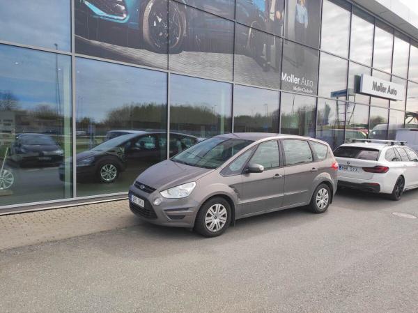 Ford S-Max 2014 Peetri, ar dzinēja tilpumu 2.00 L un nobraukumu 212 tūkst. km par 3900 €, foto 1 vietnē AUTOMOTO.COM.LV